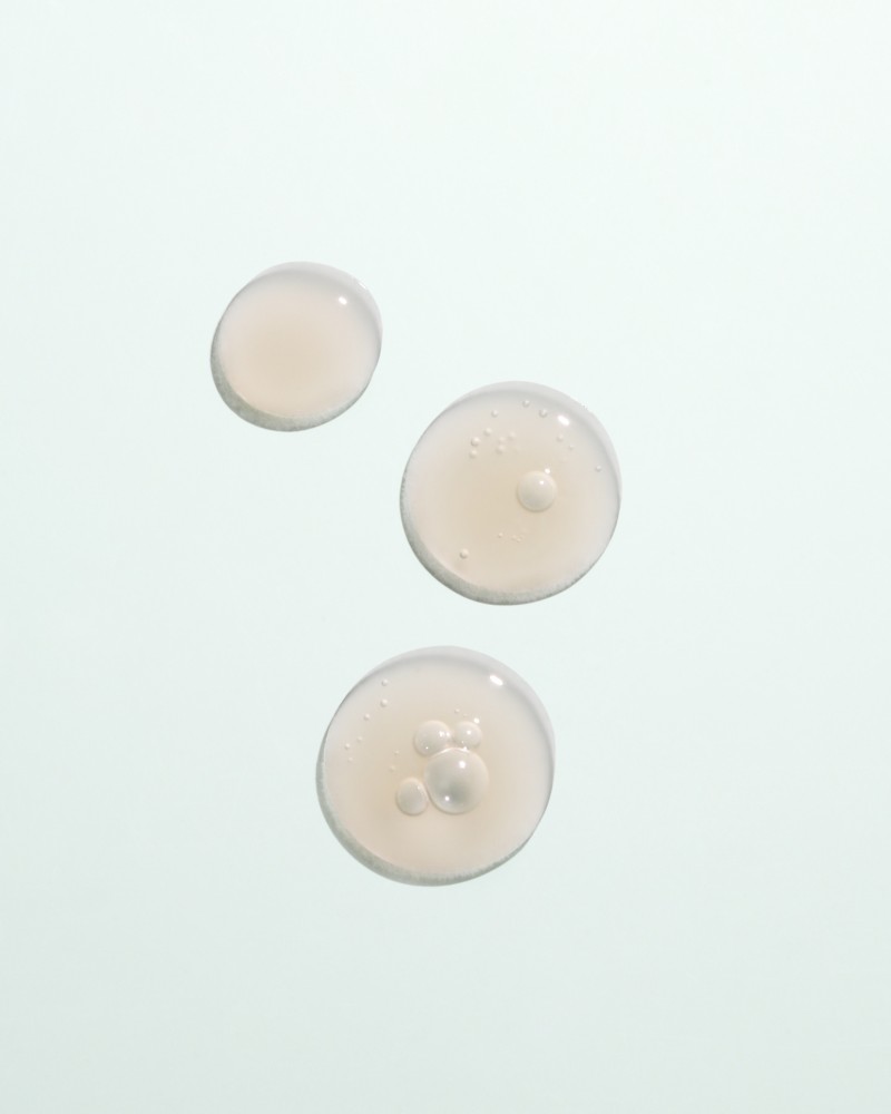 ᐉ Dr. Barbara Sturm - Microbiotic Hydrating Blemish Control HA Serum ...